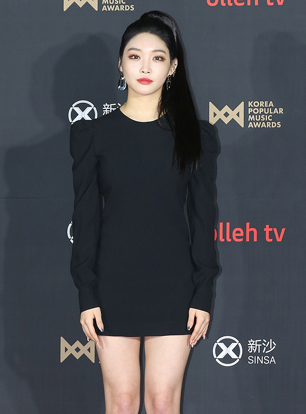 [국제포토] 청하 ‘1월 2일 컴백해요!’ (2018 KPMA) : 부산의 대표 정론지, 국제신문