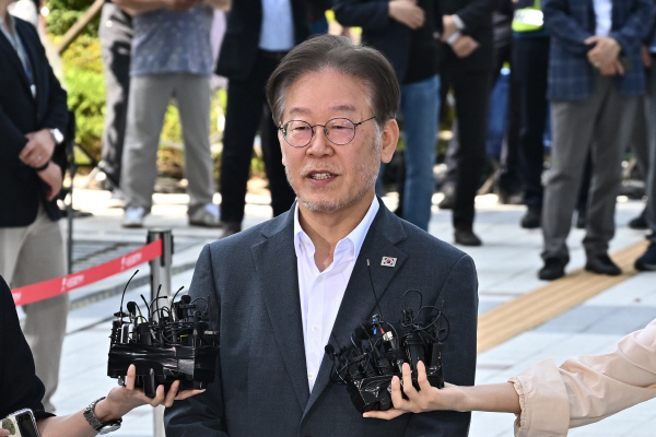 민주당 이재명 대표 대북 송금 의혹 관련 검찰 2차 출석 부산의 대표 정론지 국제신문