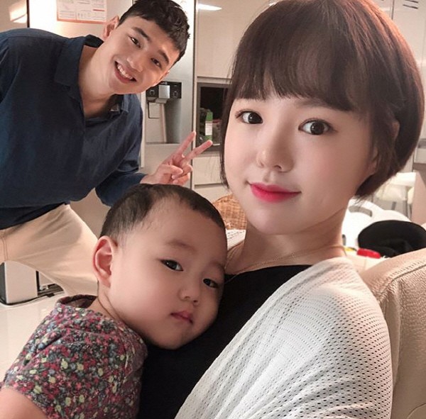 리바이포유 ‘비글부부’ 박미연-황태환 부부 브랜드… 결혼 5년차, 아들까지 : 부산의 대표 정론지, 국제신문