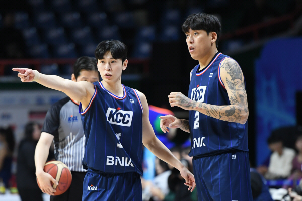 `부산이 터가 안좋다고?` KCC는 달라... UTU 표본 3연승 질주 : 국제신문